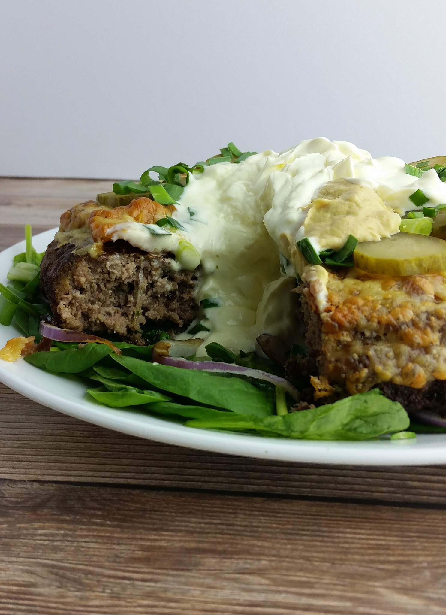 Mega Bacon Cheeseburger - Low Carb Nikki